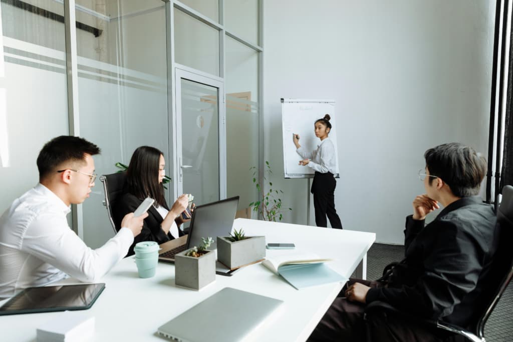 embracing-cutting-edge-technologies-revolutionizing-content-marketing-strategies
